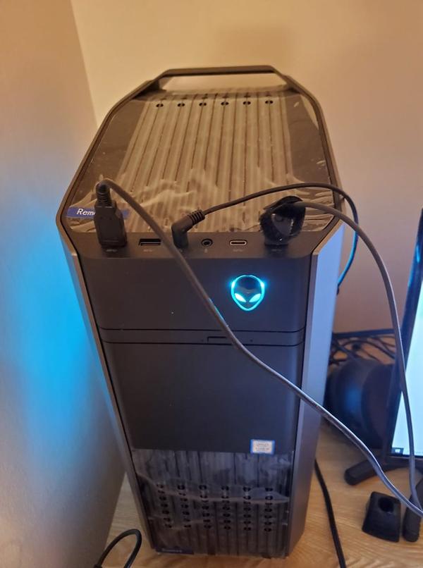 Alienware Aurora R8 - Gaming Computer
