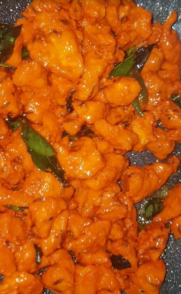 Delicious food provided. Veg and Non veg avaialble